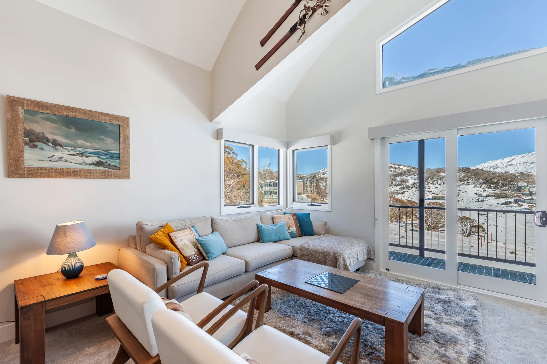 Lodge Chalet (Sleeps 6) - The Stables Resort Perisher